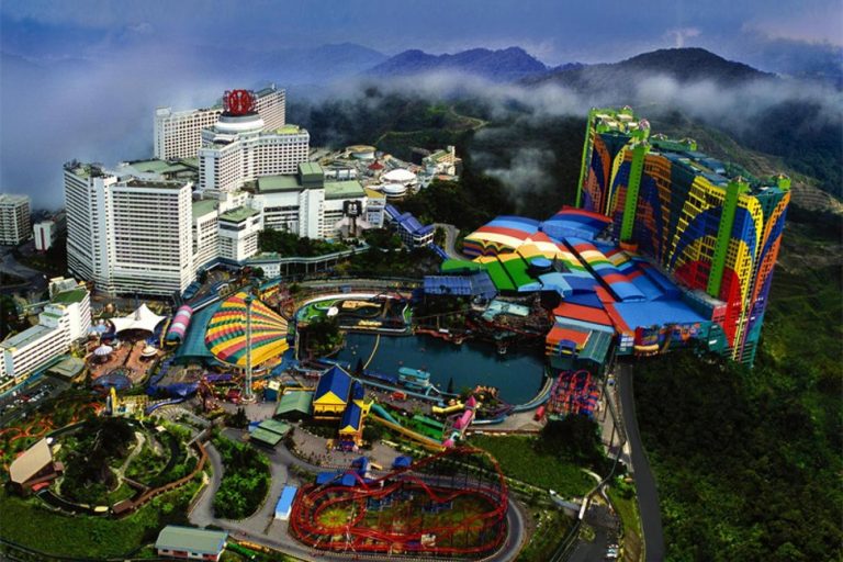 First World Hotel, the world largest hotel by room counts plus ...