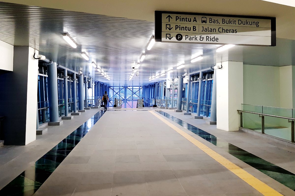 Bukit Dukung MRT Station