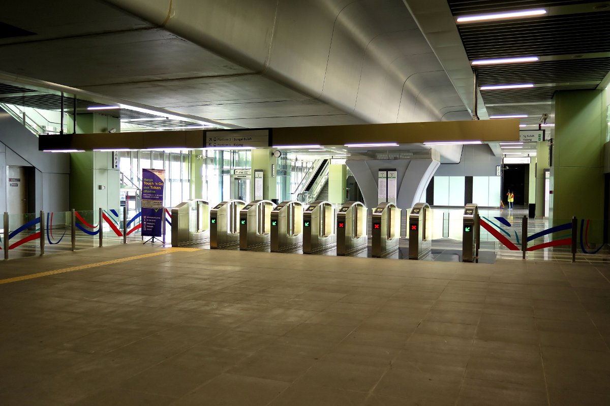 Kampung Selamat MRT Station